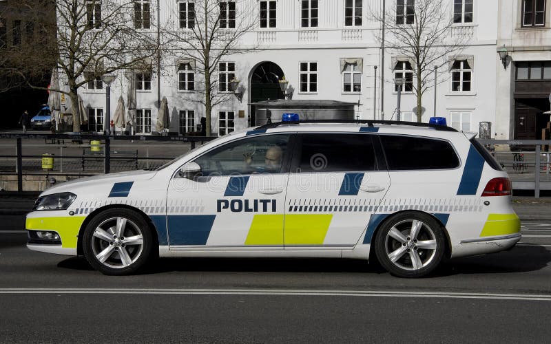 DEENSE POLITIEauto redactionele stock foto. Image of vervoer - 52139378