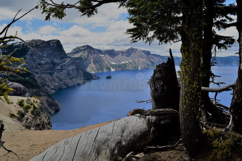 Deep Blue Crater Lake, Oregon, Once an Erupting Volcano Stock Image ...