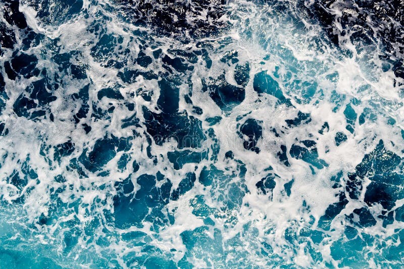 Deep Blue Ominous Ocean Water Stock Image - Image of daytime, shore ...