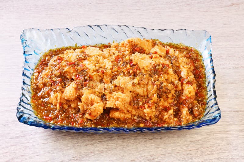 Deep-fried Chicken Chili Sauce Stock Photo - Image of lunch, barbecue ...
