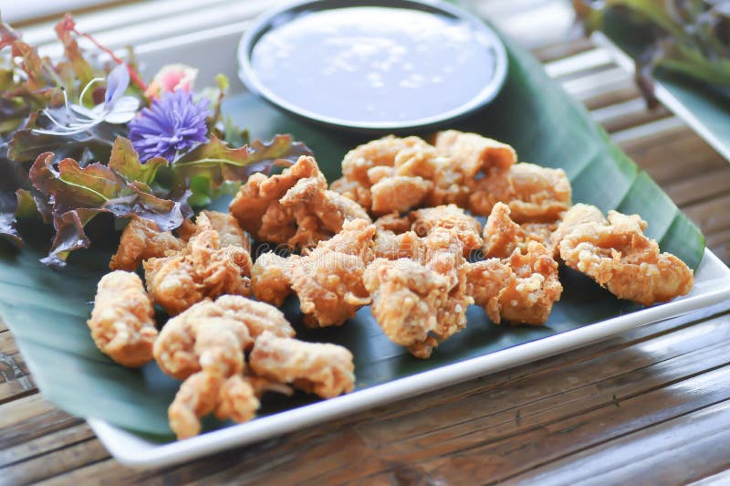 Deep Fried Chicken , Fried Chicken or Crispy Chicken or Chicken Pop and ...