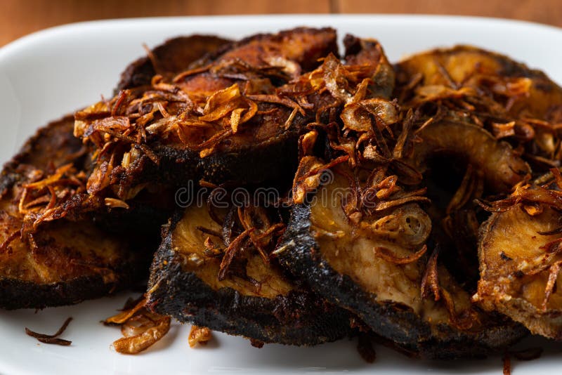 Deep Fried Fish Recipe in White Plate on Table Stock Image - Image of ...