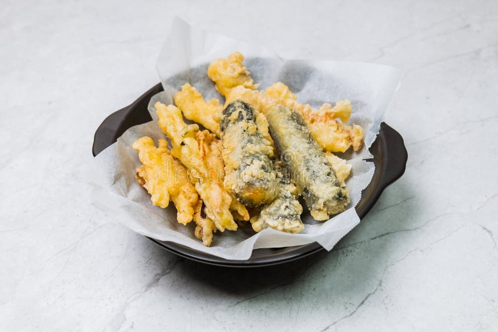 Deep-fried Laver Roll, Deep-fried Squid Snack Stock Photo - Image of ...