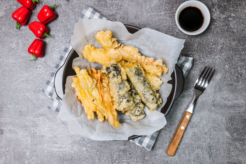 Deep-fried Laver Roll, Deep-fried Squid Snack Stock Photo - Image of ...