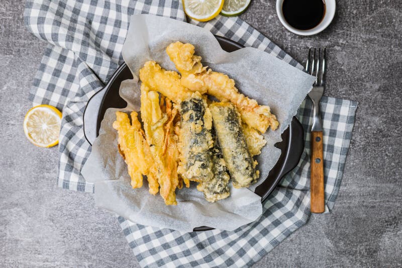 Deep-fried Laver Roll, Deep-fried Squid Snack Stock Photo - Image of ...