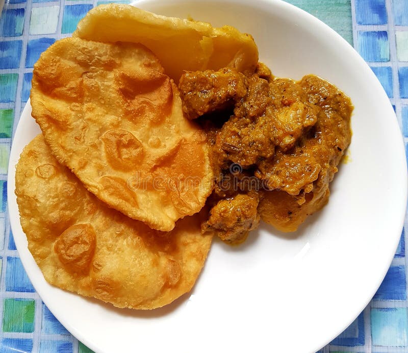 Deep Fried Puri Luchi Served with Mutton Stock Photo - Image of cloth ...
