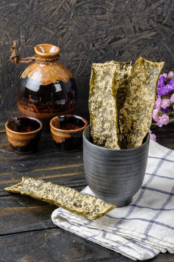 Deep fried seaweed stock image. Image of korean, eatable - 233043367