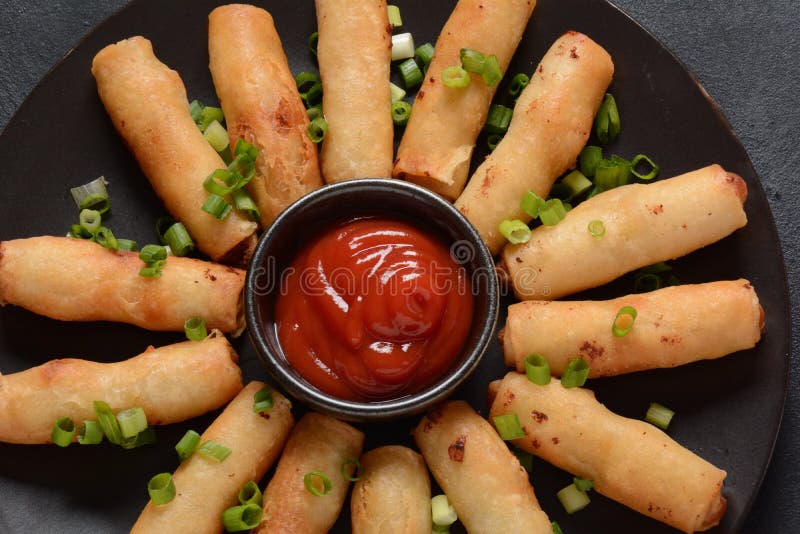 Deep Fried Turkish Cigar Shaped Rolls - Spring Roll Sigara Borek Stock ...