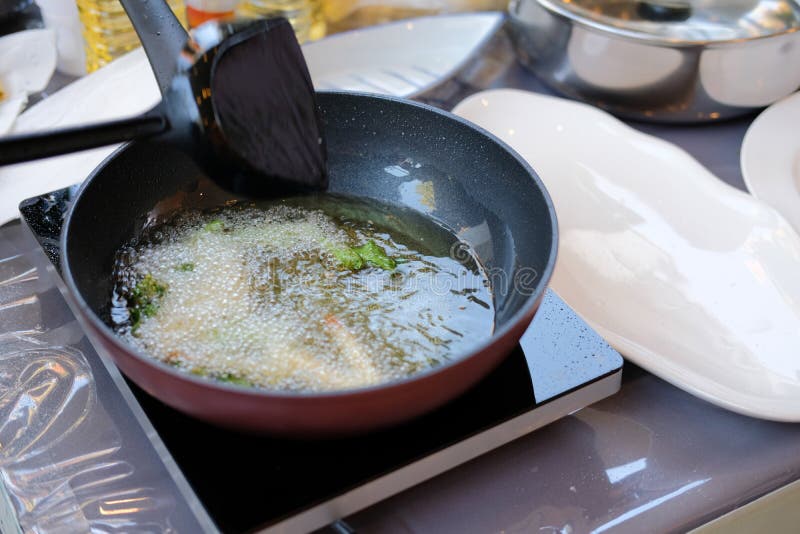Deep Fried Vegetable in Frying Pan Stock Image - Image of vegetable ...