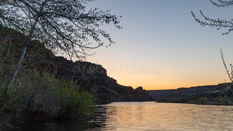 Deep Lake at Sunrise in Sun Lakes State Park, Washington Stock Photo ...