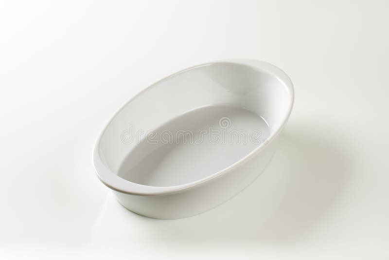 Deep Oval Porcelain Roasting Dish Stock Photos - Free & Royalty-Free ...