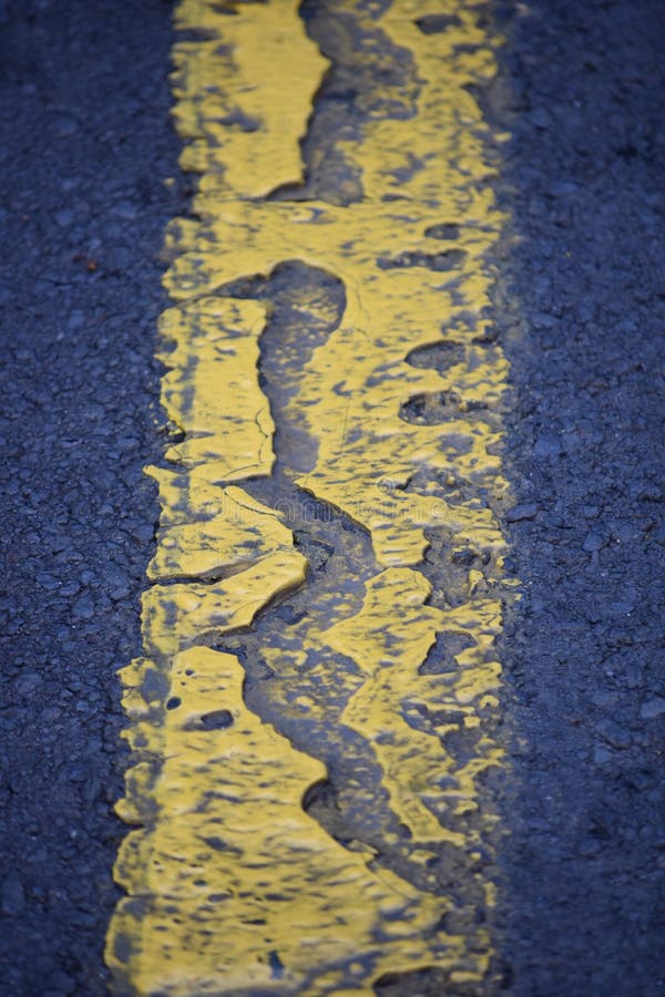 Deep Tracks Yellow Road Marking Asphalt Stock Photos - Free & Royalty ...