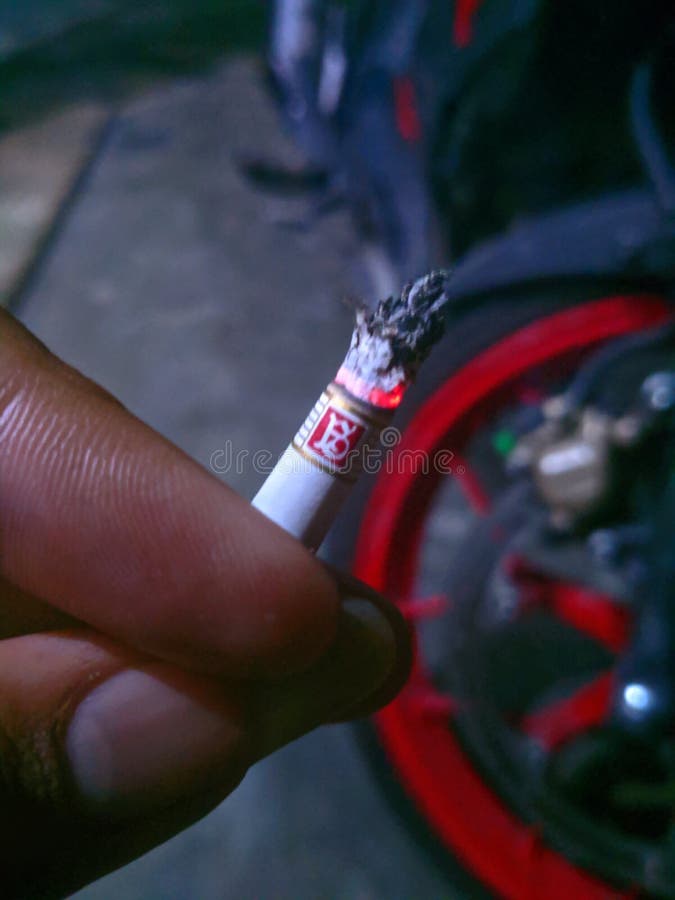 Deja De Fumar Cigarrillo Y Te Mata Imagen de archivo - Imagen de ...