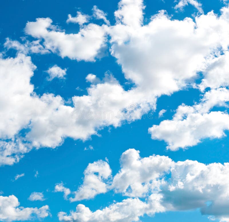 Del blu cielo cloudly immagine stock. Immagine di colore - 34775761