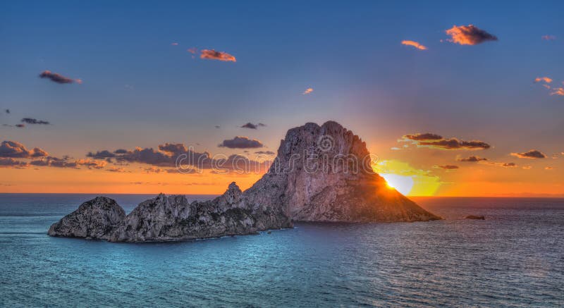 Es Vedra en Ibiza imagen de archivo. Imagen de turquesa - 32903311