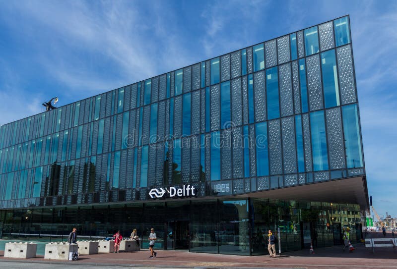 Delft train station editorial stock image. Image of lighting - 51303179