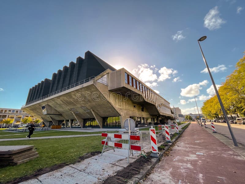 He Delft University of Technology in Delft, the Netherlands Editorial ... He Delft University of Technology in Delft, the Netherlands Editorial ...