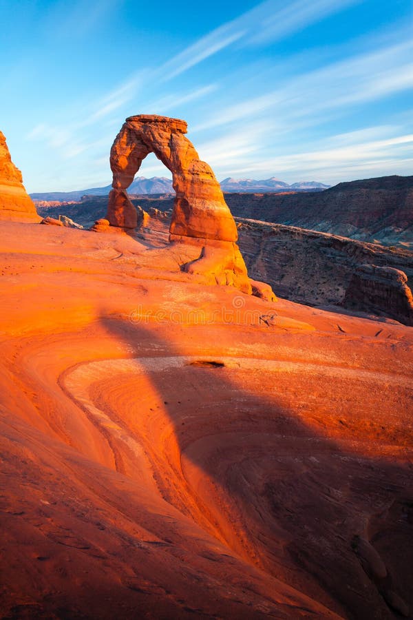 Delicate arch sunset stock image. Image of desert, southwest - 27197377