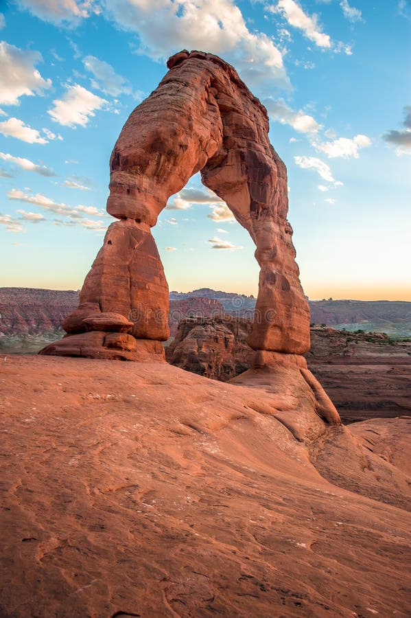 Delicate Arch at sunset stock image. Image of cliff, arches - 28664619