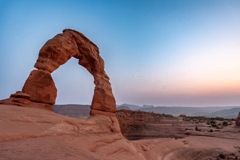 The Delicate Arch in Utah S Arches National Park at Night Stock Image ...
