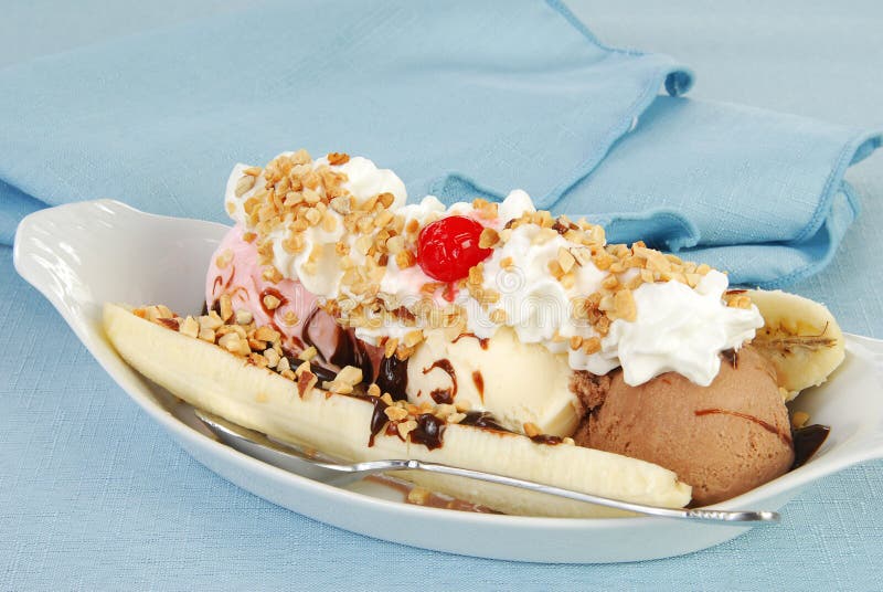Banana Split Icecream stock photo. Image of split, frozen - 1174660