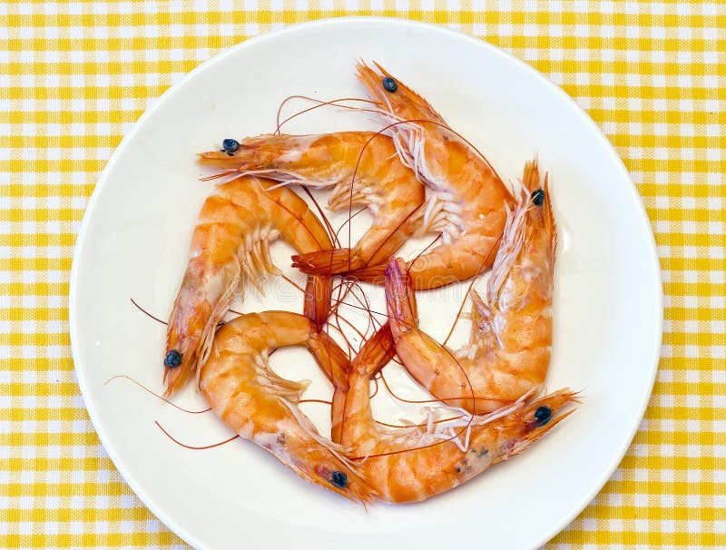 Pile Of Cooked And Peeled Shrimp Stock Photo - Image of wastes, eyes ...
