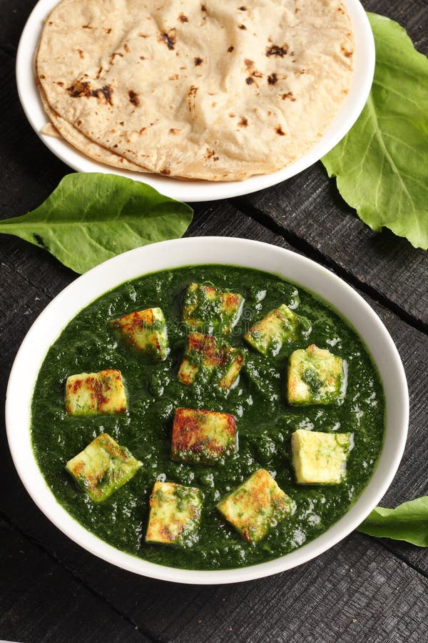 Delicious Palak Paneer Dish Served with Roti. Stock Image - Image of ...