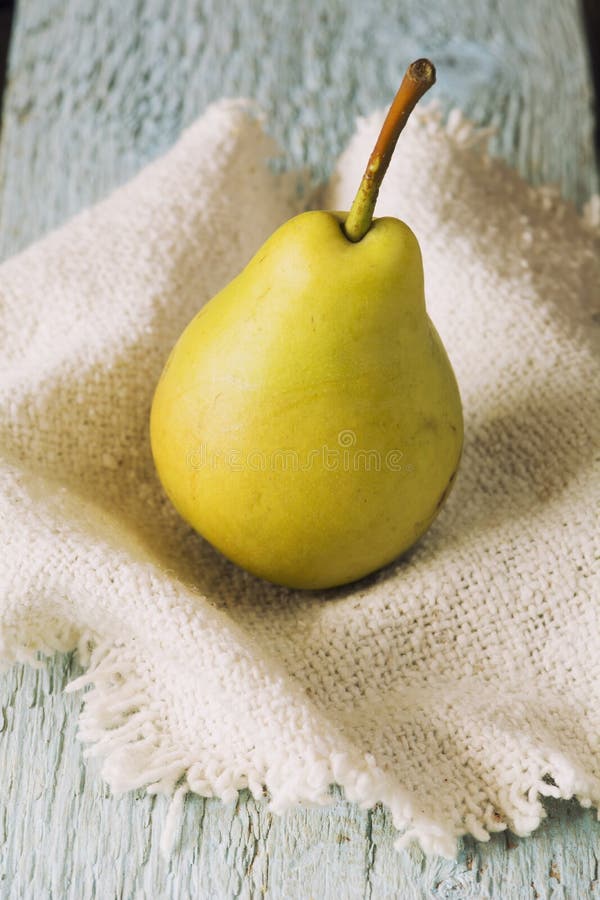 Delicious ripe sliced pear stock image. Image of freshness - 32284031