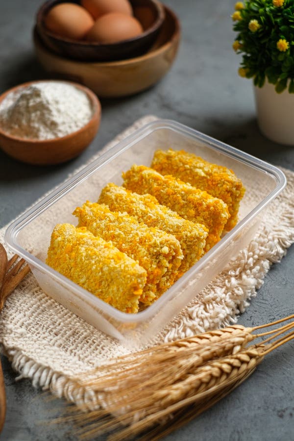 Risol Mayo, Risoles Mayo Mozzarella is a Small Patty Enclosed in Pastry ...