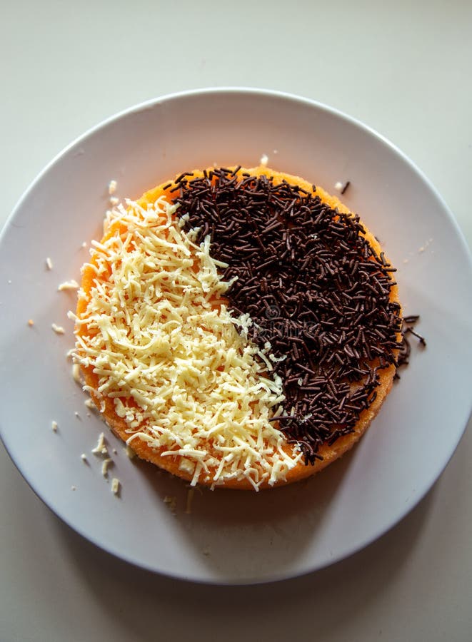 A Delicious Round Peach Cake Stock Image - Image of dessert, sweet ...