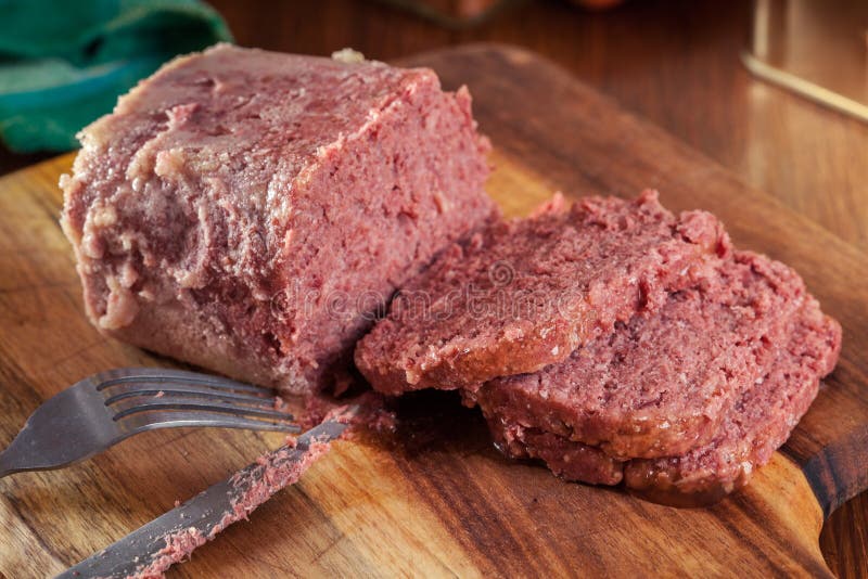 Delicious Sliced Corned Beef Stock Image - Image of lunch, meat: 169053303