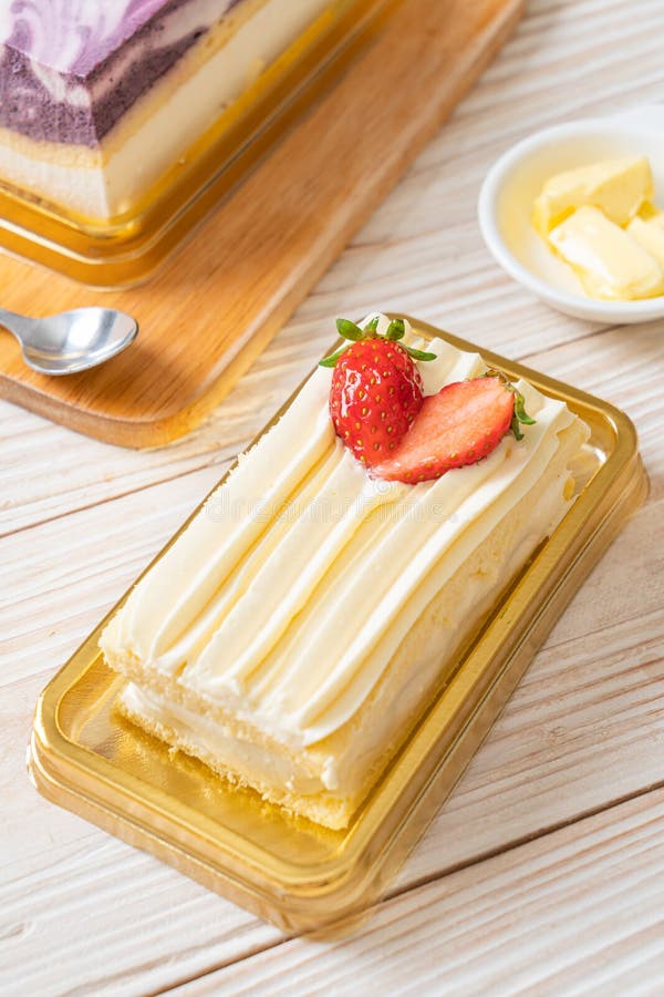 Delicious Strawberry Short Cake Stock Photo - Image of rose, chocolate ...