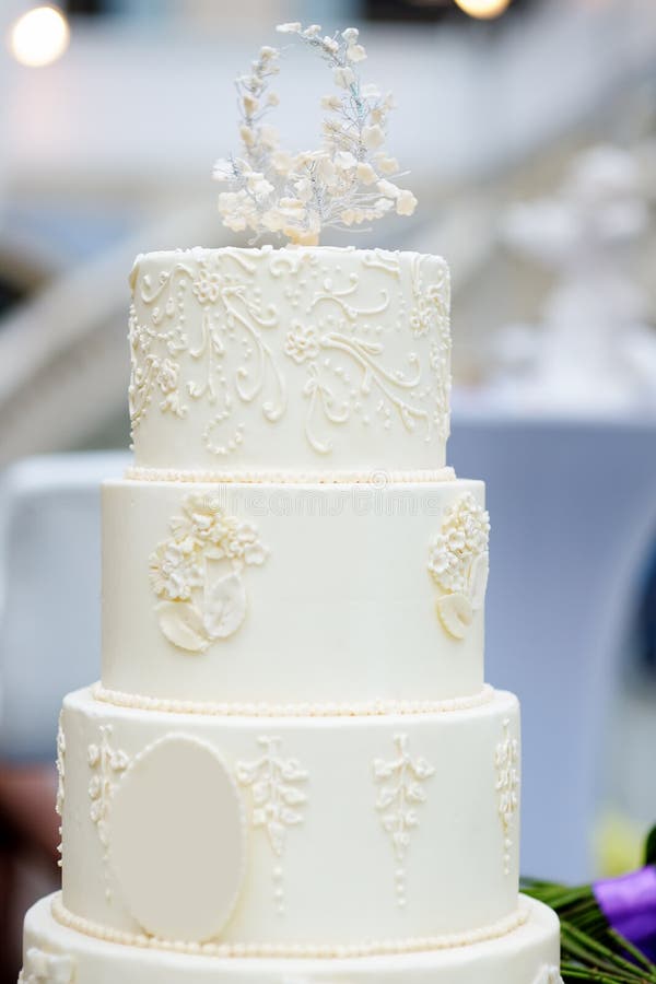 Unique Wedding cake stock image. Image of summer, pastry - 4973515