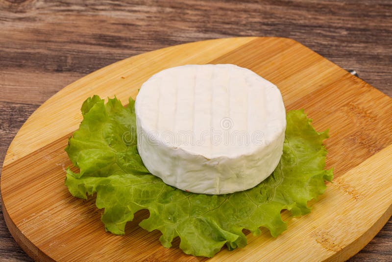 Delicous Brie Round Soft Cheese Stock Image - Image of round, food ...