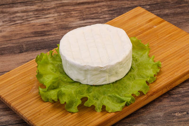 Delicous Brie Round Soft Cheese Stock Image - Image of french, creamy ...