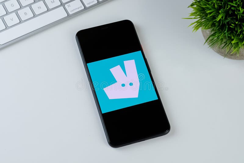 Deliveroo App Logo on a Smartphone Screen. Editorial Stock Image ...