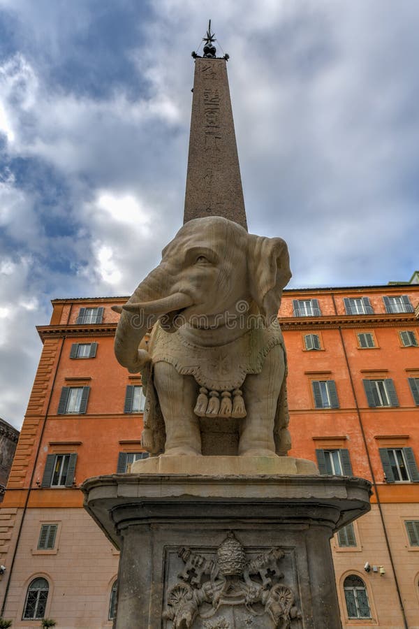 Della Minerva - Roma, Italia De La Plaza Imagen de archivo - Imagen de ...