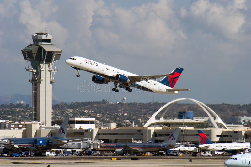 Delta Airlines Jet Taking Off Editorial Photo - Image of aircraft ...