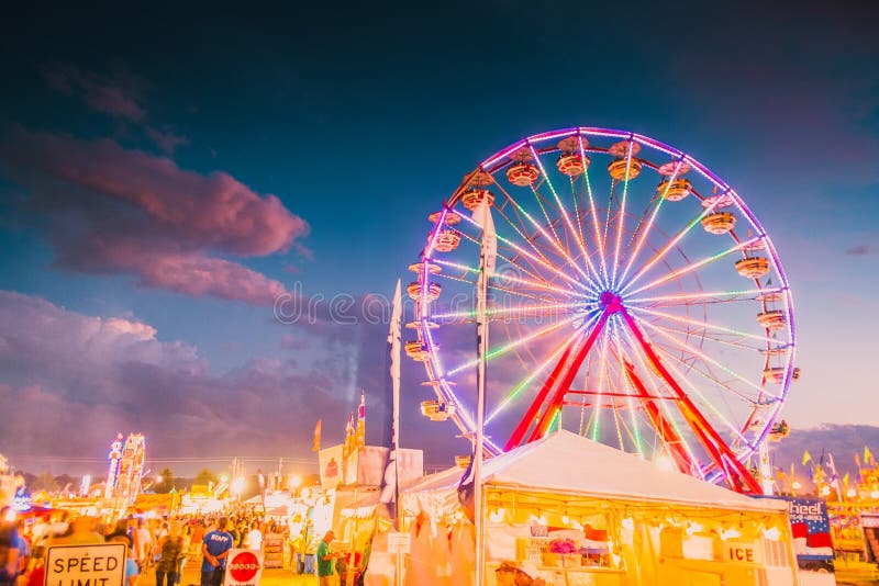 Delta Fair, Memphis, TN, Ferris Wheel at County Fair Editorial Stock ...
