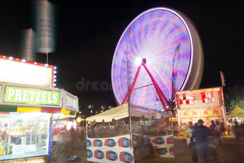 Delta Fair, Memphis, TN, Ferris Wheel at County Fair Editorial ...