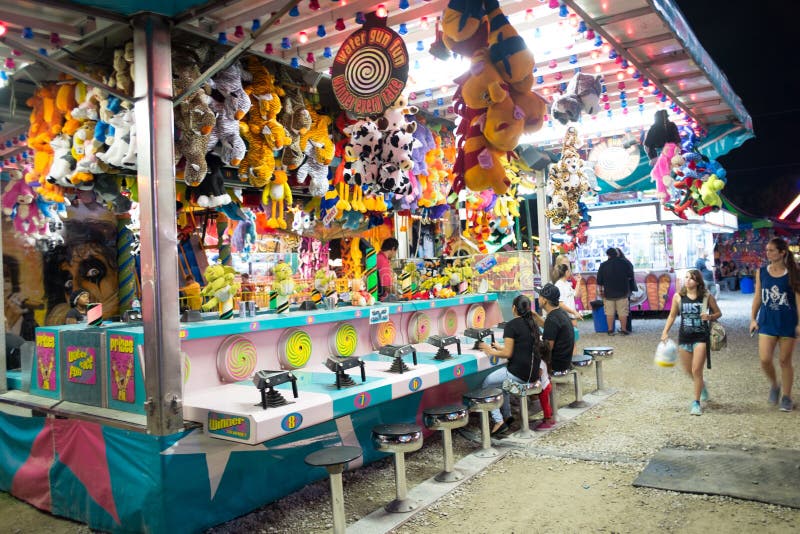 Delta Fair, Memphis, TN, Ferris Wheel at County Fair Editorial Stock ...
