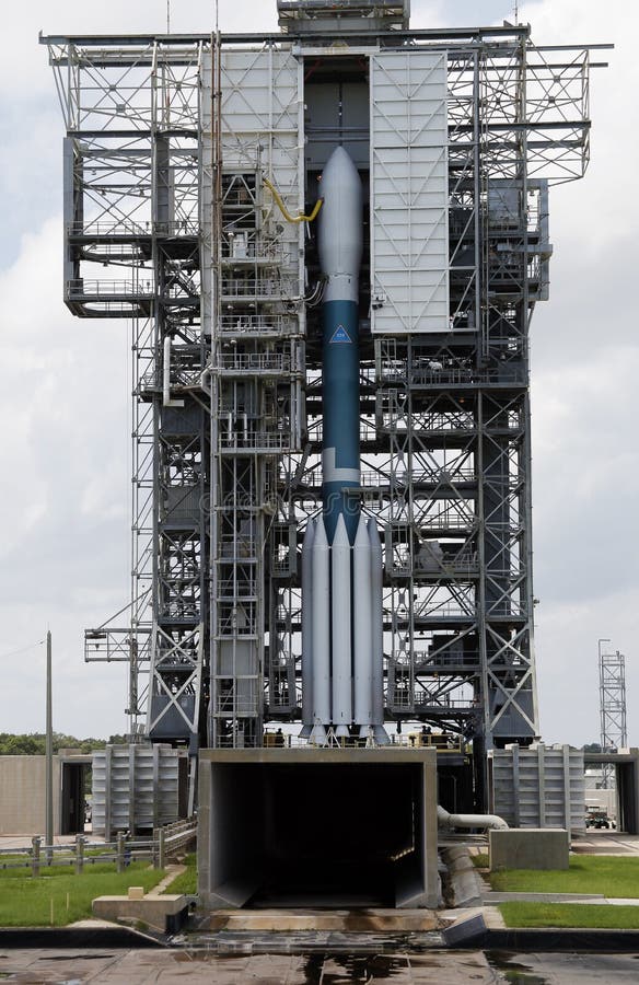 Delta moon rocket stock photo. Image of launch, discovery - 21079048