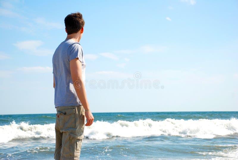 Dem Wasser Heraus Betrachten Stockfoto - Bild von wasser, kurzschlüsse ...