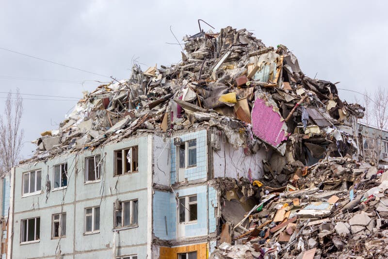 Demolition House. stock photo. Image of crumble, demolish - 89759068