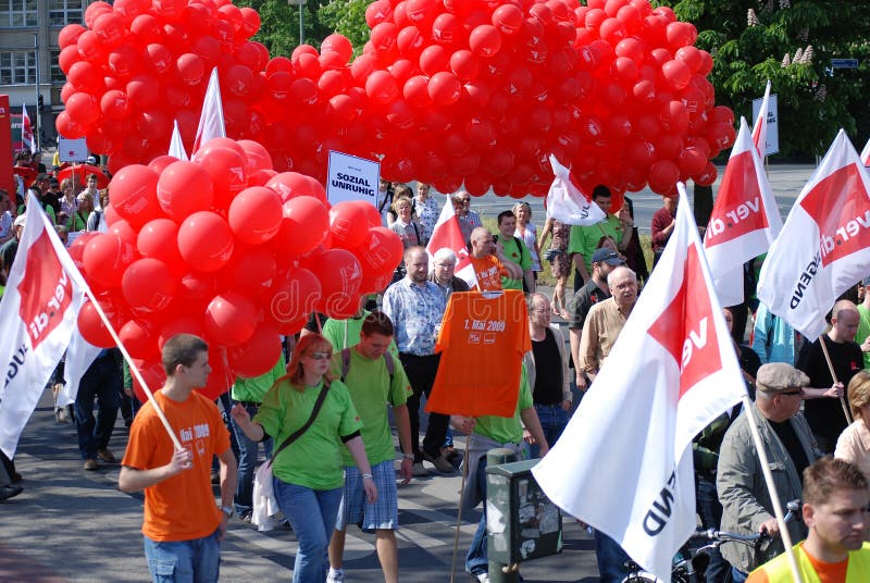 Demonstration on May Day editorial image. Image of lenin - 9196360