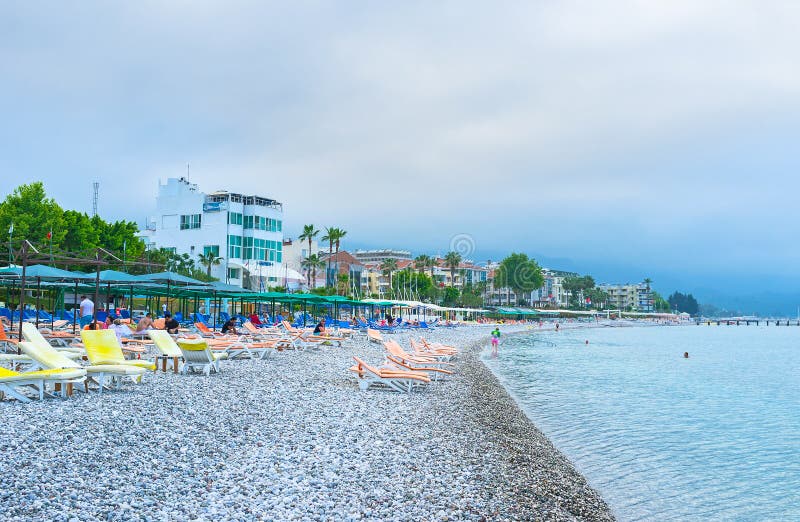 Strand i Kemer Turkiet redaktionell arkivbild. Bild av sjösida - 60769252