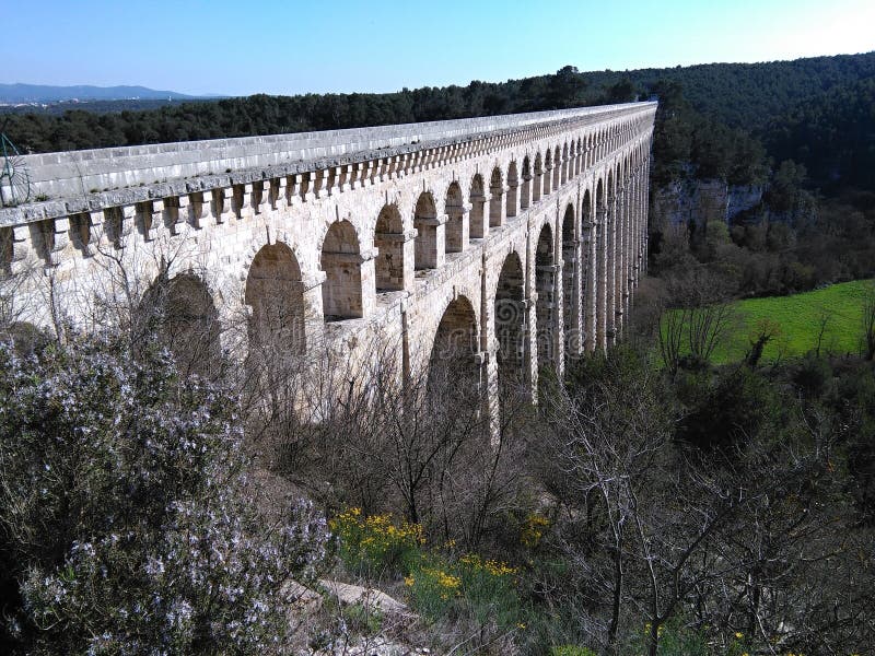 Den Roquefavour Akvedukten I Provence Arkivfoto - Bild av nationellt ...