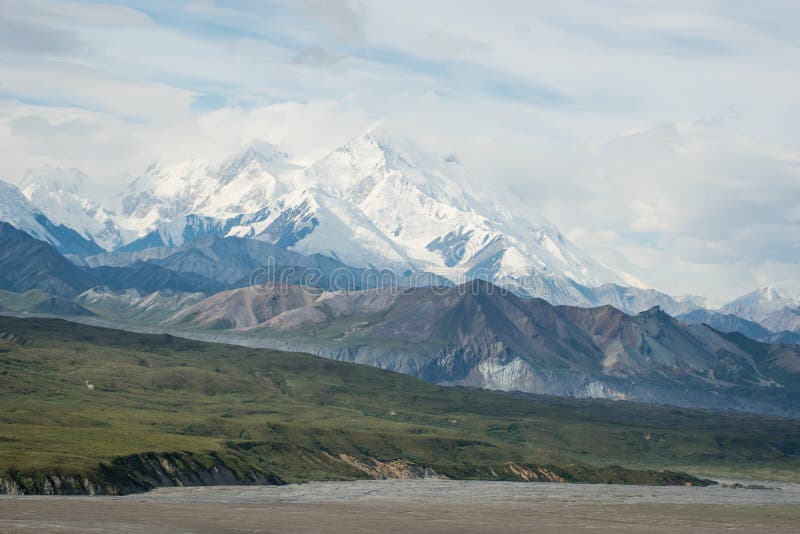 Denali (el monte McKinley) foto de archivo. Imagen de hielo - 32957464