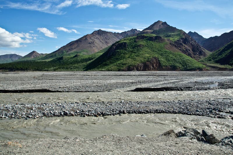 Denali s Toklat River stock photo. Image of holiday, tourism - 32922102