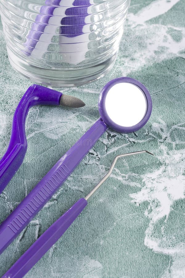 Dental Tools Picture. Image: 16470325